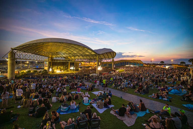 Visiting MIDLFORIDA Credit Union Amphitheatre: Parking, Amenities ...