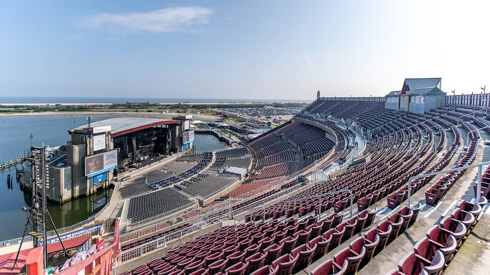 Visiting Northwell at Jones Beach Theater: Parking, Amenities ...