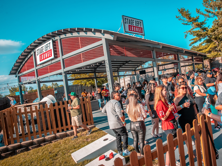 Credit Union 1 Amphitheatre Tickets & Schedule | Tinley Park Concert Venue