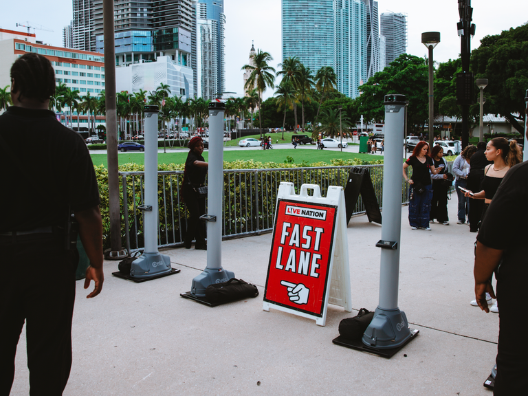 FPL Solar Amphitheater at Bayfront Park Tickets & Schedule | Miami ...