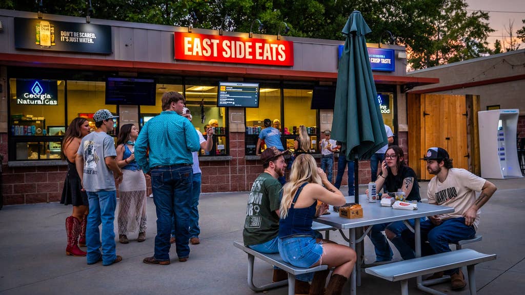 Visiting Gorge Amphitheatre: Parking, Amenities, Frequently Asked Questions