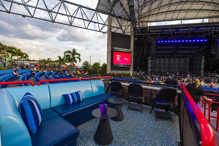 MIDFLORIDA Credit Union Amphitheatre 2026 Season Ticket Waitlist