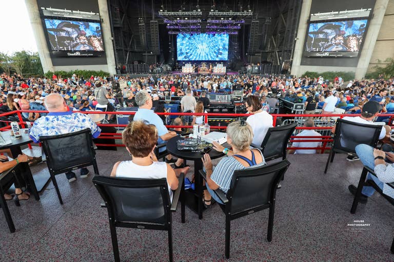 MIDFLORIDA Credit Union Amphitheatre: 2026 Season Ticket Packages