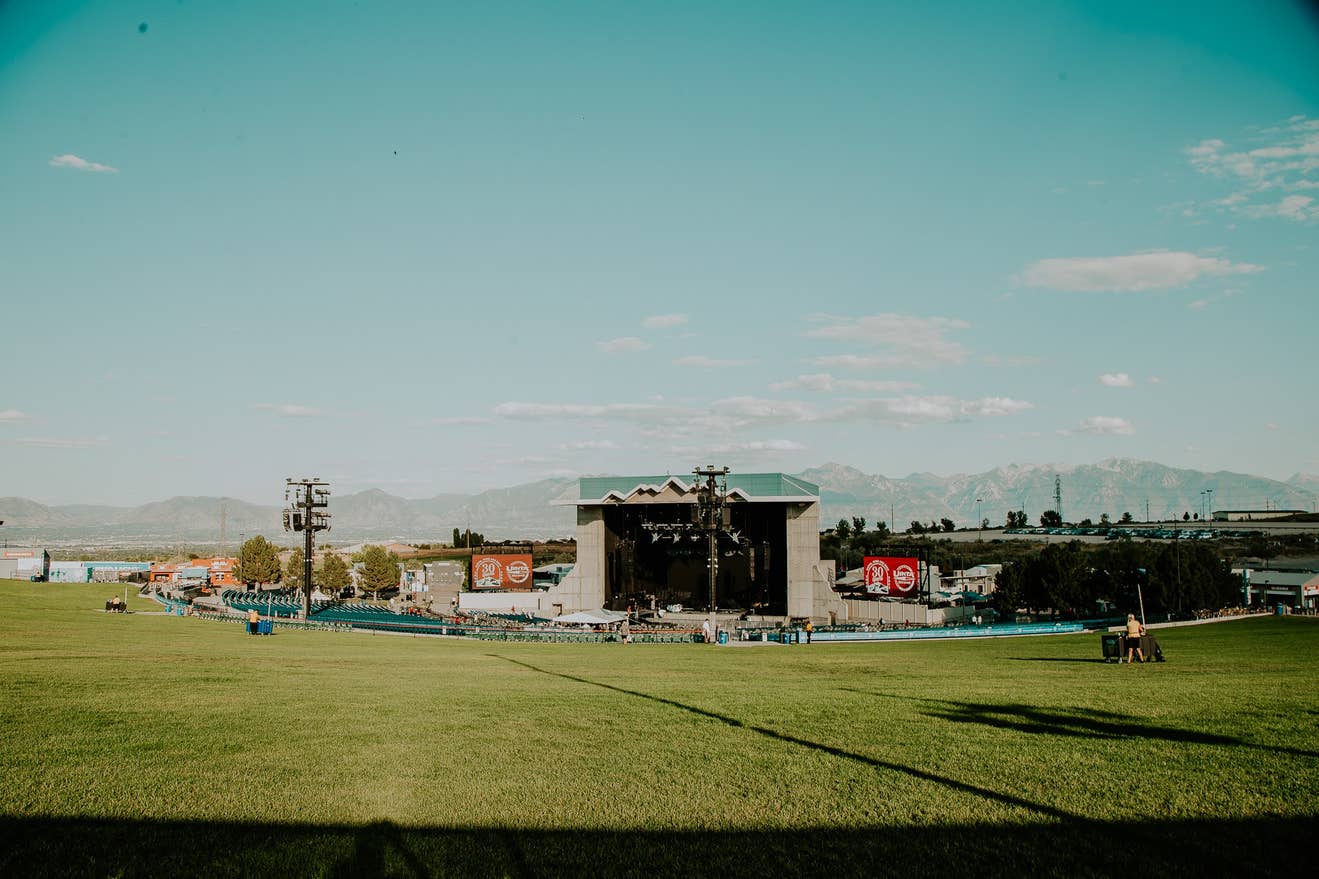 Visiting Utah First Credit Union Amphitheatre: Parking, Amenities ... Visiting Utah First Credit Union Amphitheatre: Parking, Amenities ...