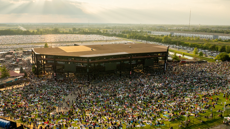 Credit Union 1 Amphitheatre - 2025 show schedule & venue information ...